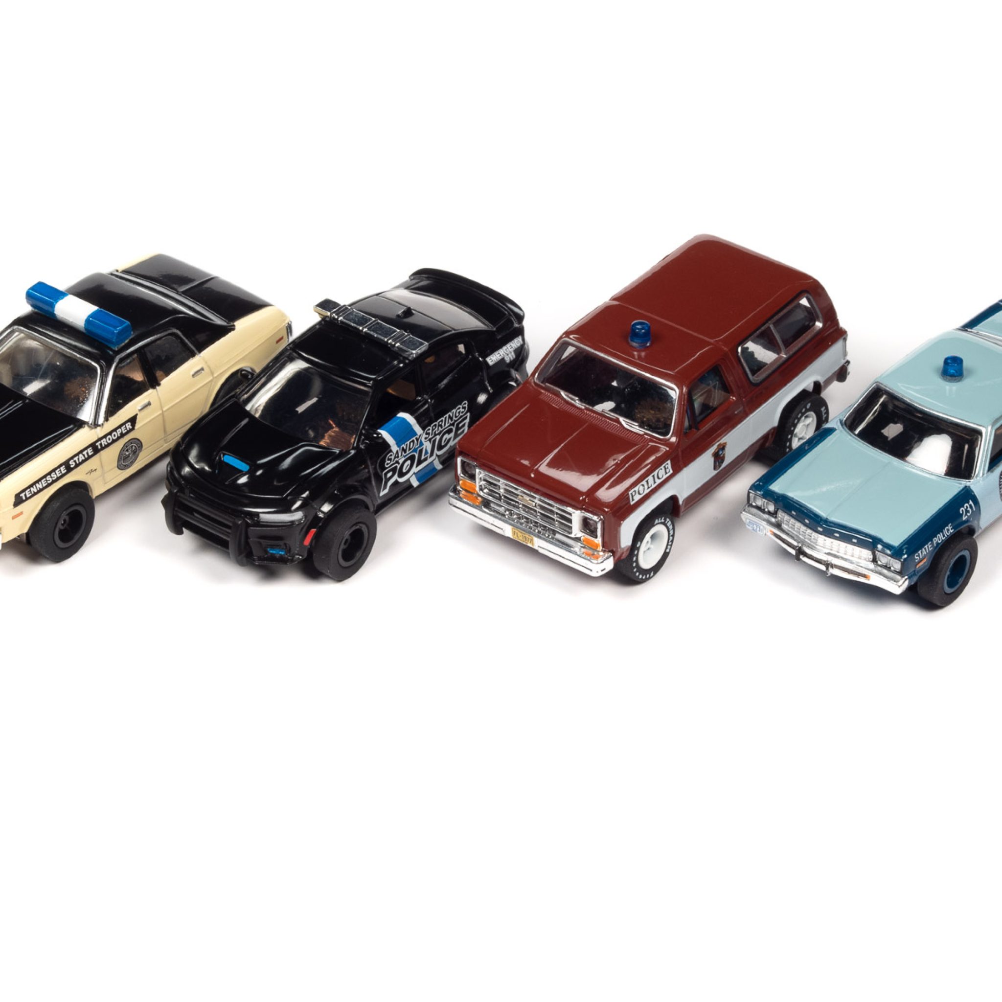 AUTO WORLD XTRACTION R4 – AMERICA’S FINEST HO SCALE SLOT CAR | Round2